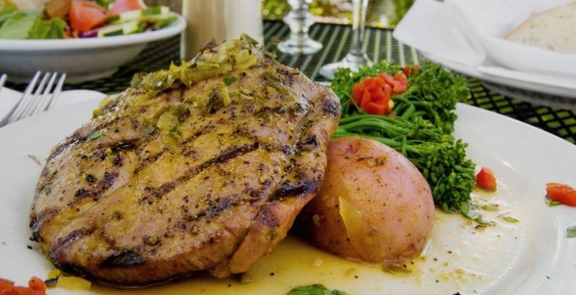Bifecitos de peceto con papas crocantes - Selecciones